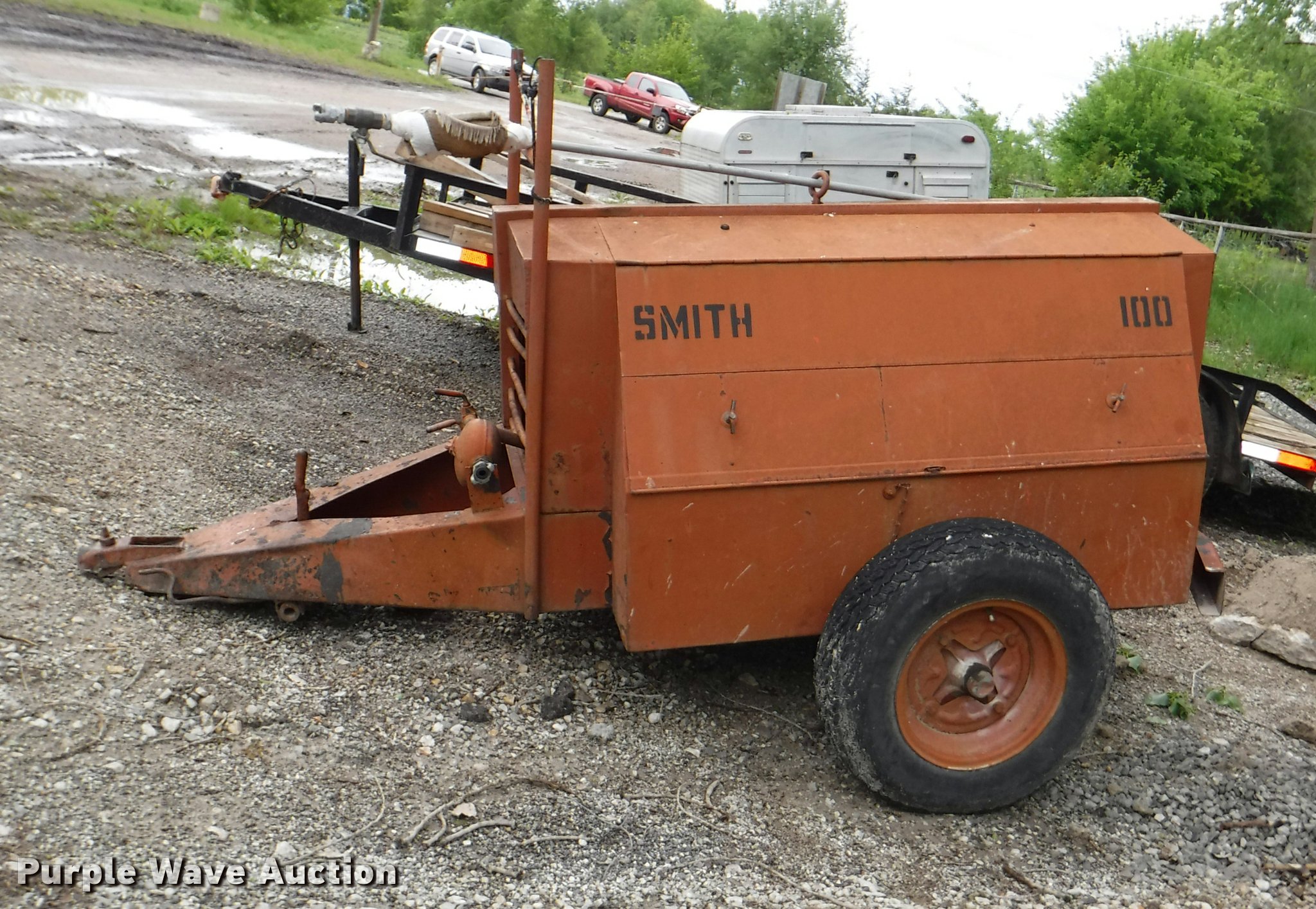 Smith air compressor in Lawrence, KS | Item DJ9059 sold | Purple Wave