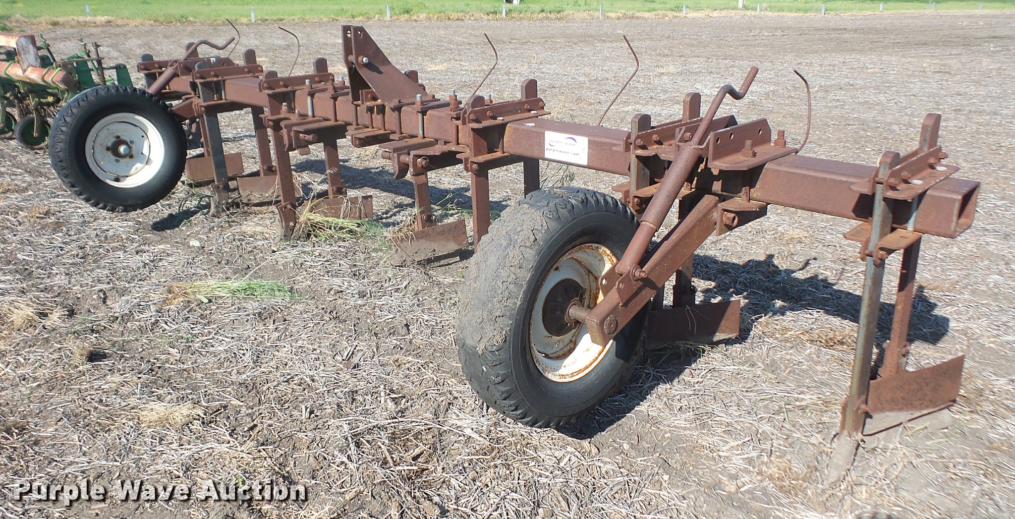Six row furrowing machine in Perry, KS | Item DA6273 sold | Purple Wave