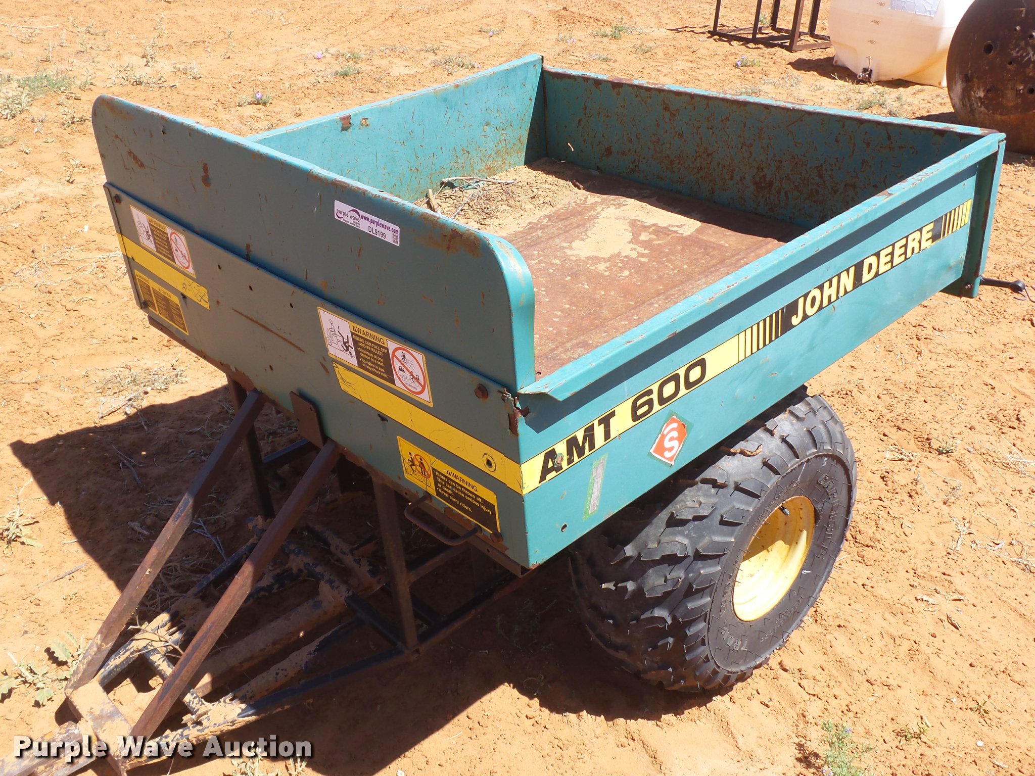 John Deere AMT600 wagon in Tarzan, TX | Item DL9199 sold | Purple Wave