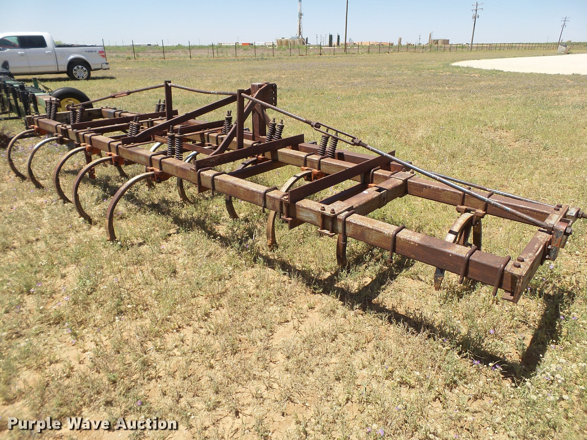 Chisel plow in Tarzan, TX | Item L1529 sold | Purple Wave