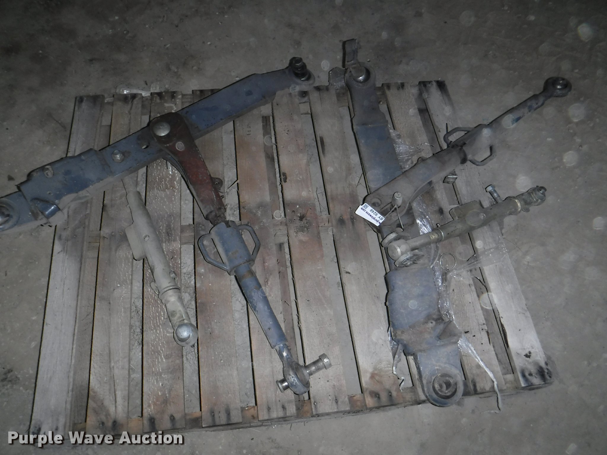 (2) New Holland three point arms in Pleasanton, KS | Item BY9248 sold ...