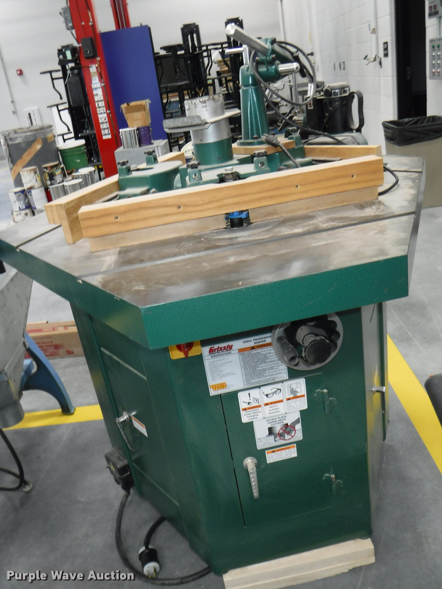 Grizzly G9933 pro shaper in Gardner, KS | Item DJ9126 sold | Purple Wave