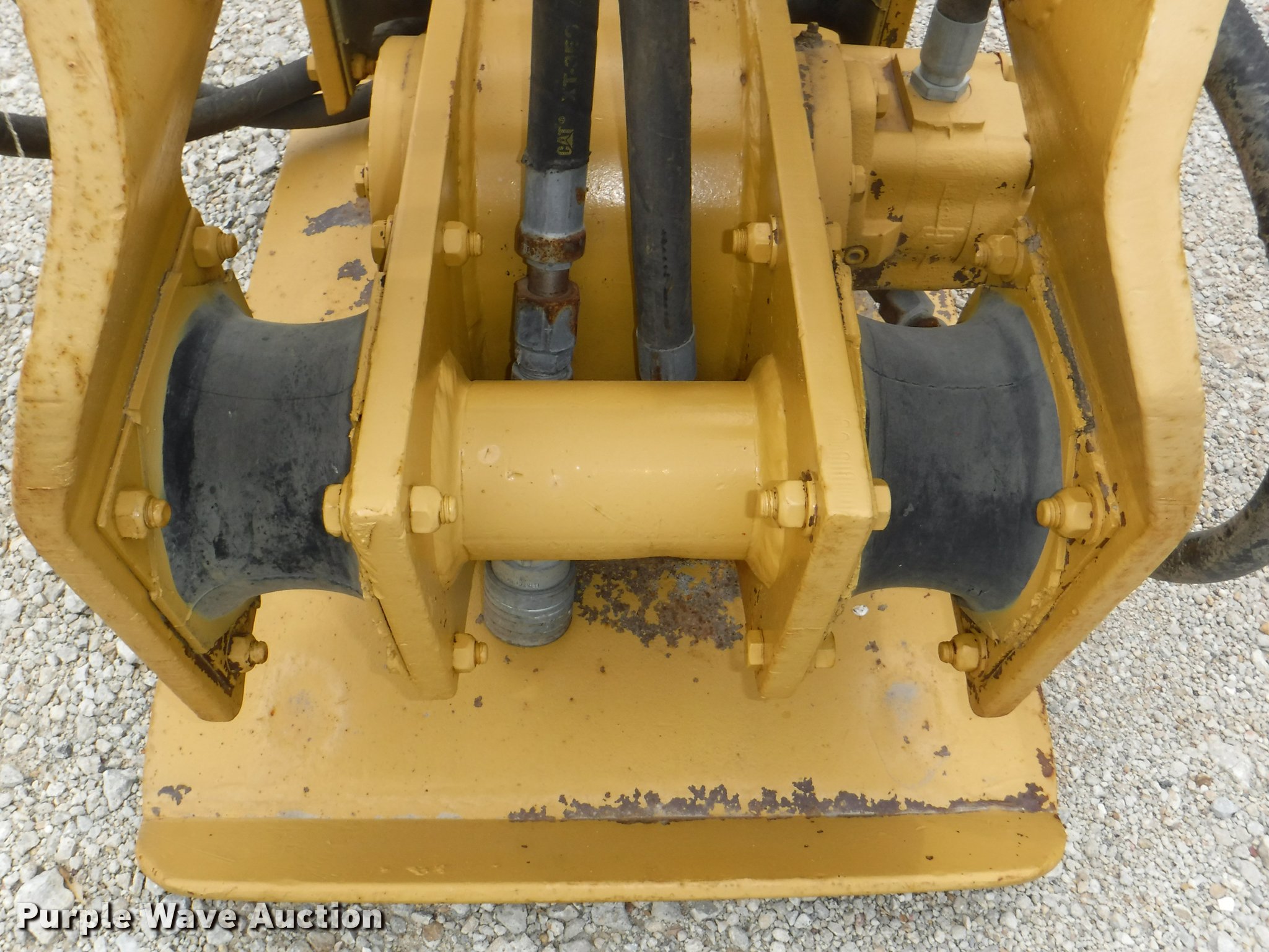 Kent plate compactor in Topeka, KS | Item DJ9104 sold | Purple Wave