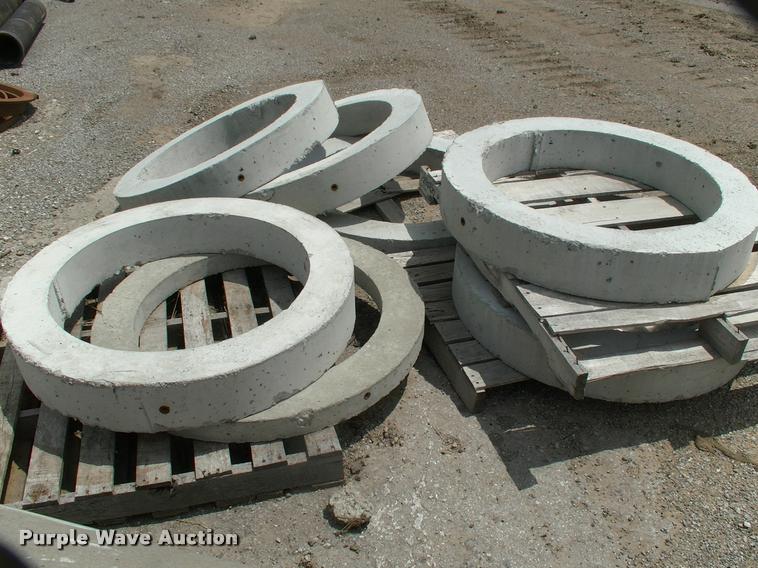 (7) concrete manhole rings in Tulsa, OK | Item DP9329 sold | Purple Wave