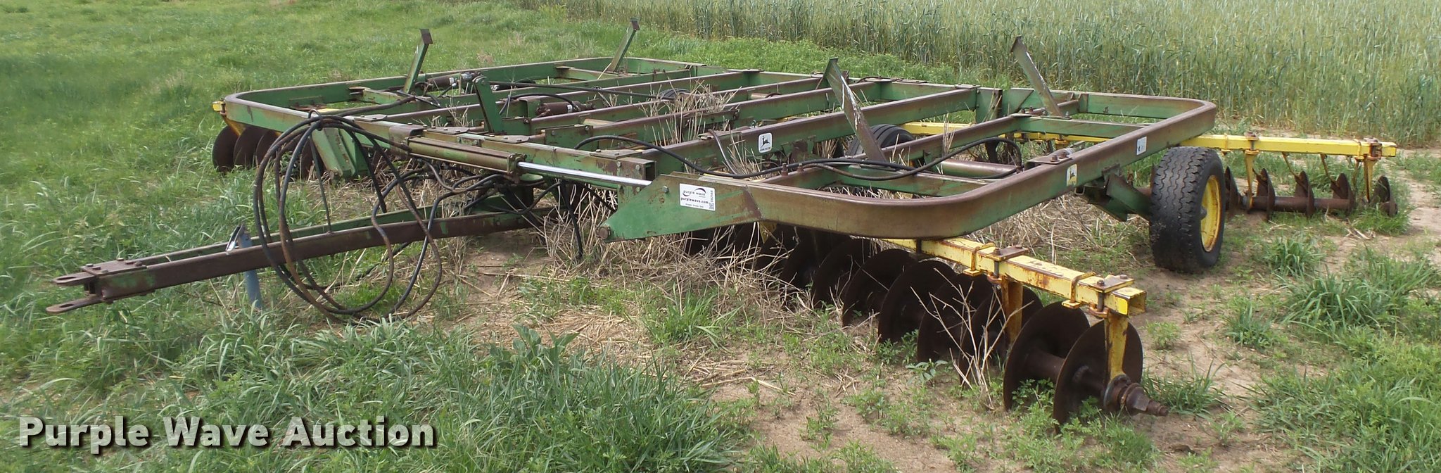 John Deere 230 tandem disk in Knowles, OK | Item DB2568 sold | Purple Wave