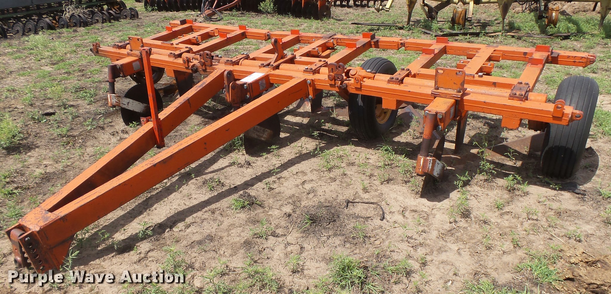 Richardson stubble mulch sweep plow in Knowles, OK | Item DB2570 sold ...