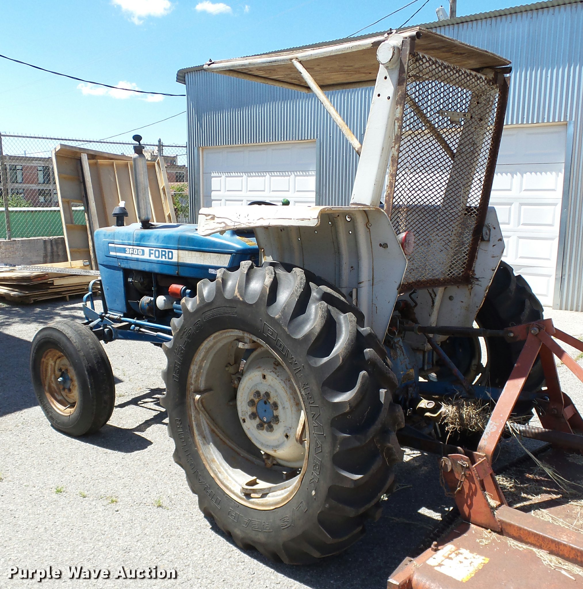 1979 Ford 3600 tractor in Oklahoma City, OK | Item AP9252 sold | Purple Wave
