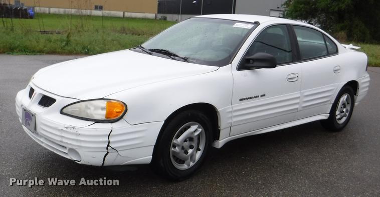 2001 Pontiac Grand AM SE in Manhattan, KS | Item J5689 sold | Purple Wave