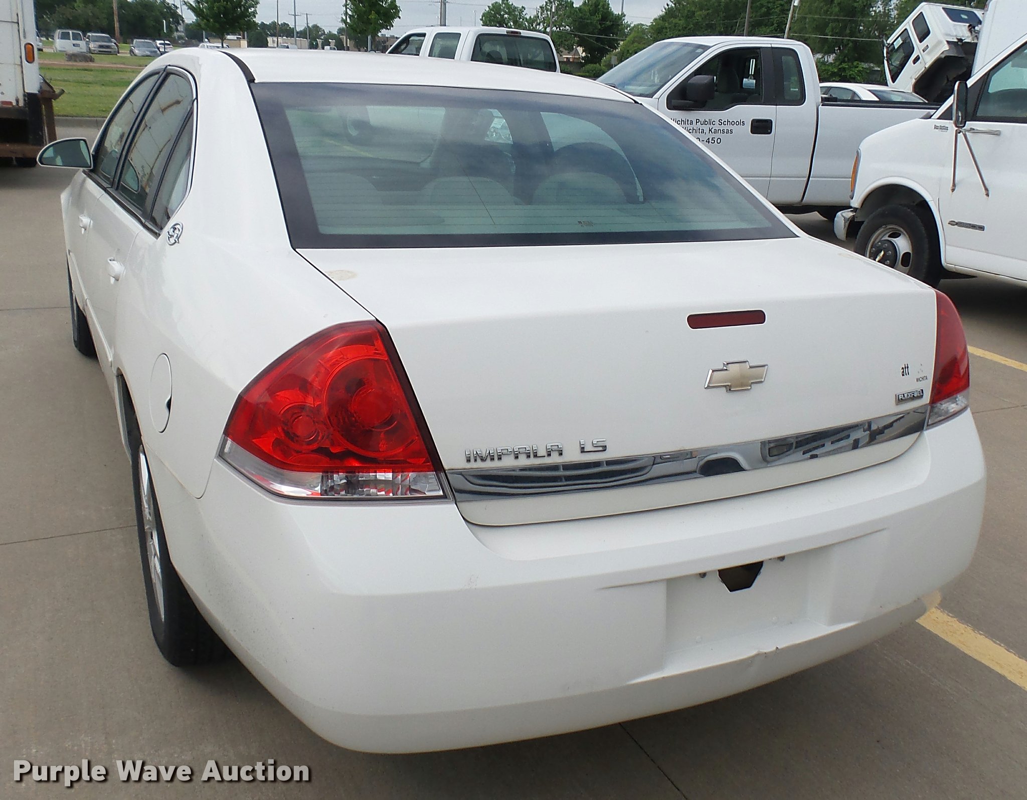 2007 Chevrolet Impala in Wichita, KS | Item DA7867 sold | Purple Wave