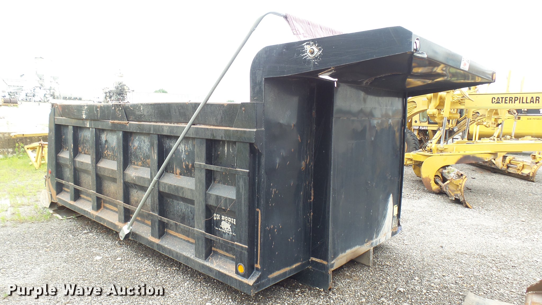 Ox Bodies dump bed in Owasso, OK | Item DA7851 sold | Purple Wave