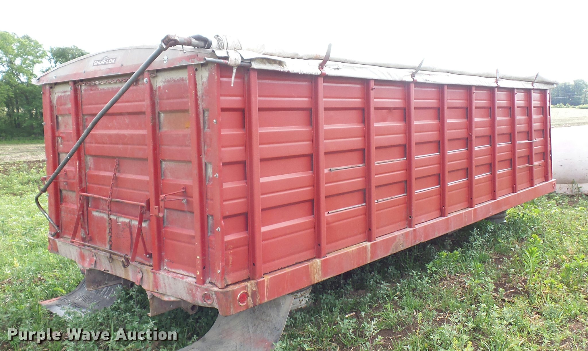 Omaha Standard grain bed in Marshall, MO | Item BS9455 sold | Purple Wave