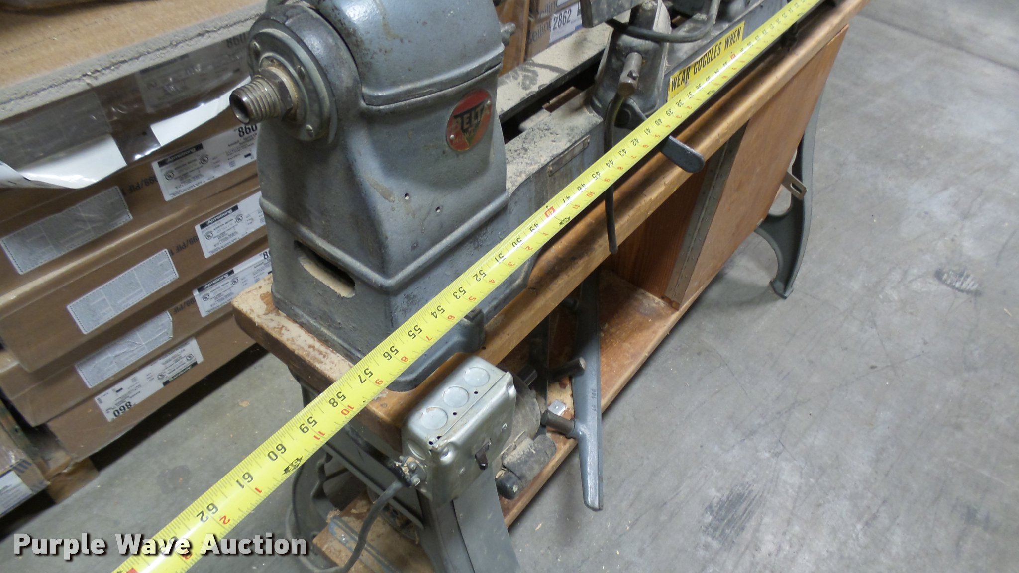 Delta wood lathe in Wichita, KS | Item DO9565 sold | Purple Wave