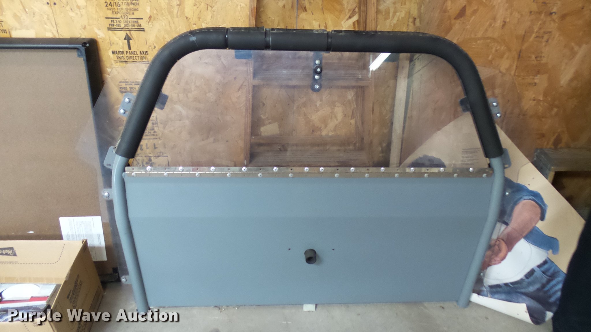 (4) police car partitions in Lyons, KS | Item DO9636 sold | Purple Wave