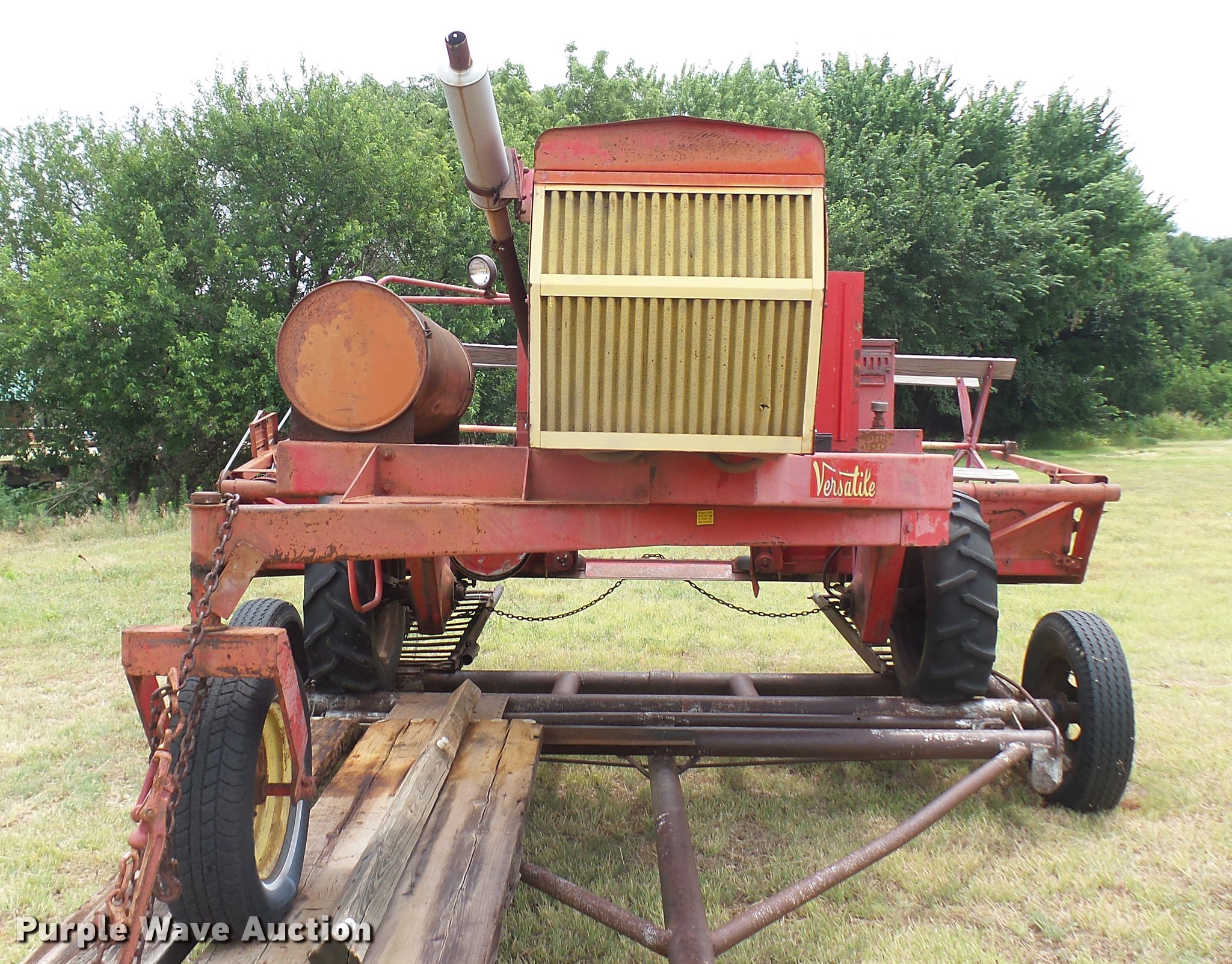 Versatile 400 swather in Medicine Lodge, KS | Item DA7988 sold | Purple ...