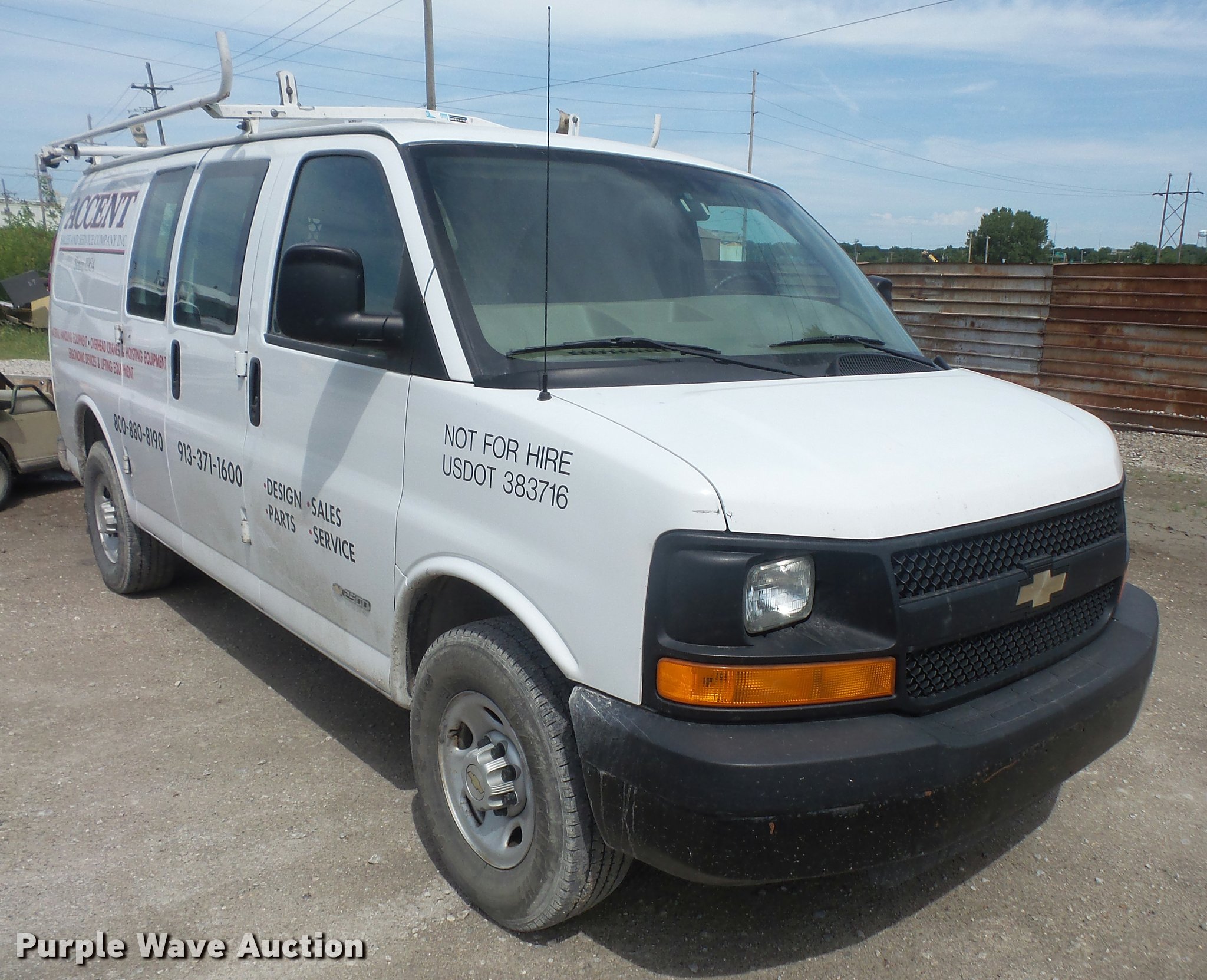 2005 Chevrolet Express 2500 van in Kansas City, KS | Item DA1628 sold ...