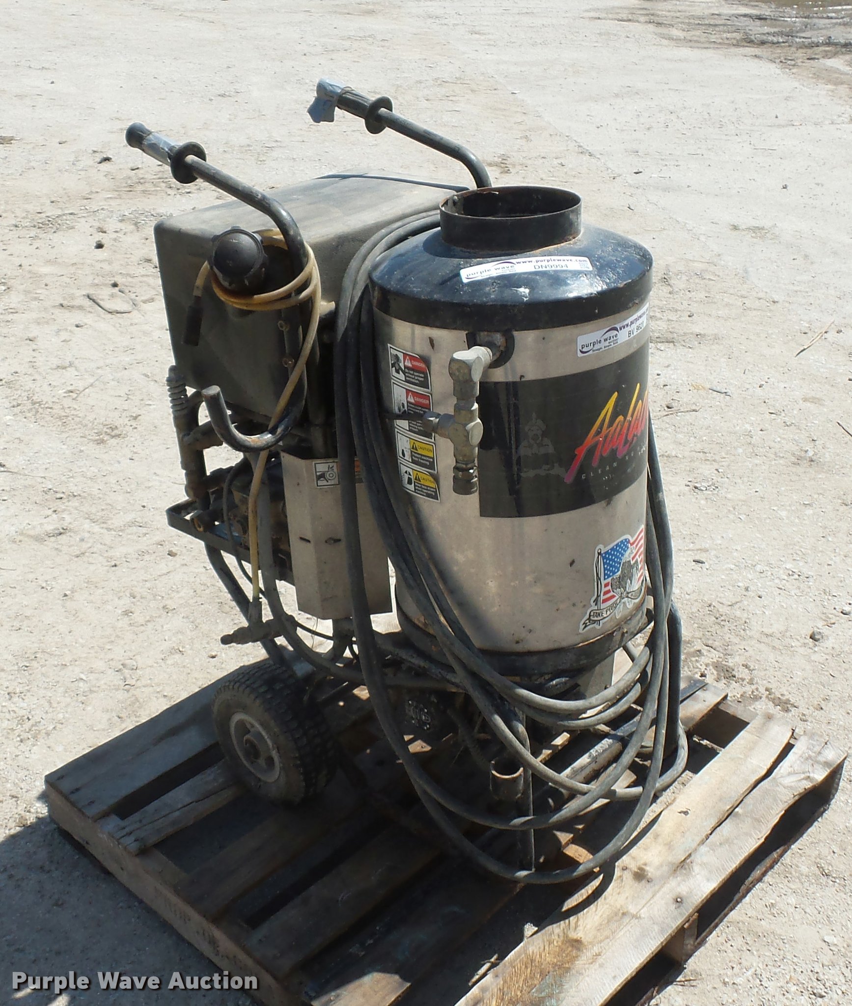 Aaladin steam cleaner in Odessa, MO | Item DN9994 sold | Purple Wave
