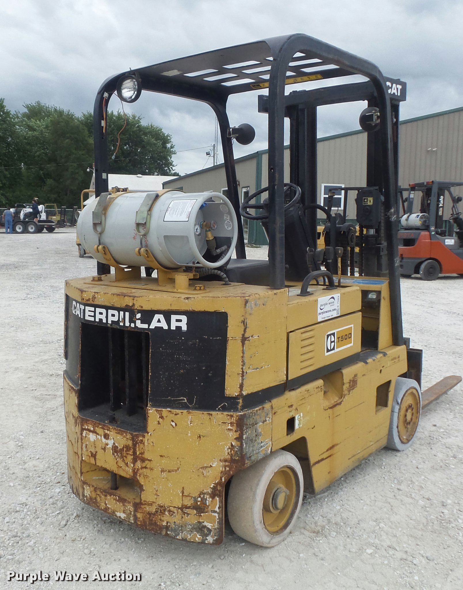 1990 Caterpillar T50D forklift in Shipman, IL | Item K7563 sold ...