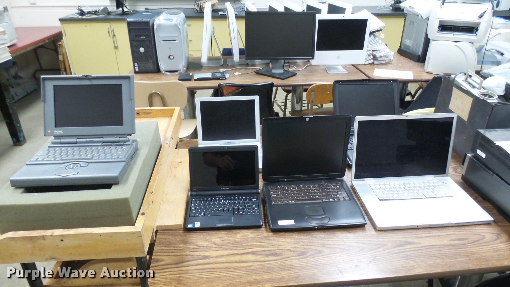 (9) laptop computers in Wichita, KS | Item DR9696 sold | Purple Wave
