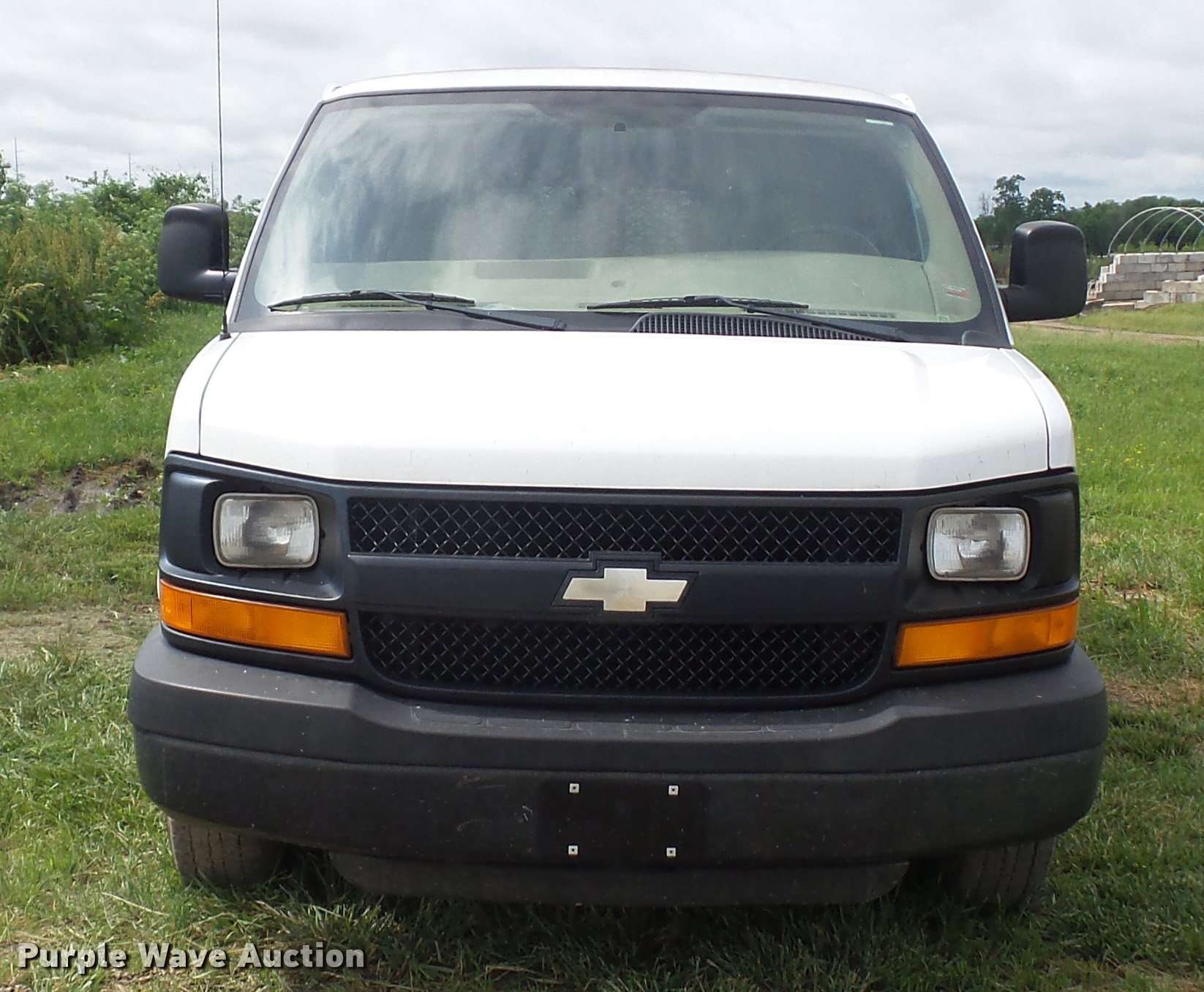 2008 Chevrolet Express 2500 Cargo van in Belton, MO | Item BS9493 sold ...