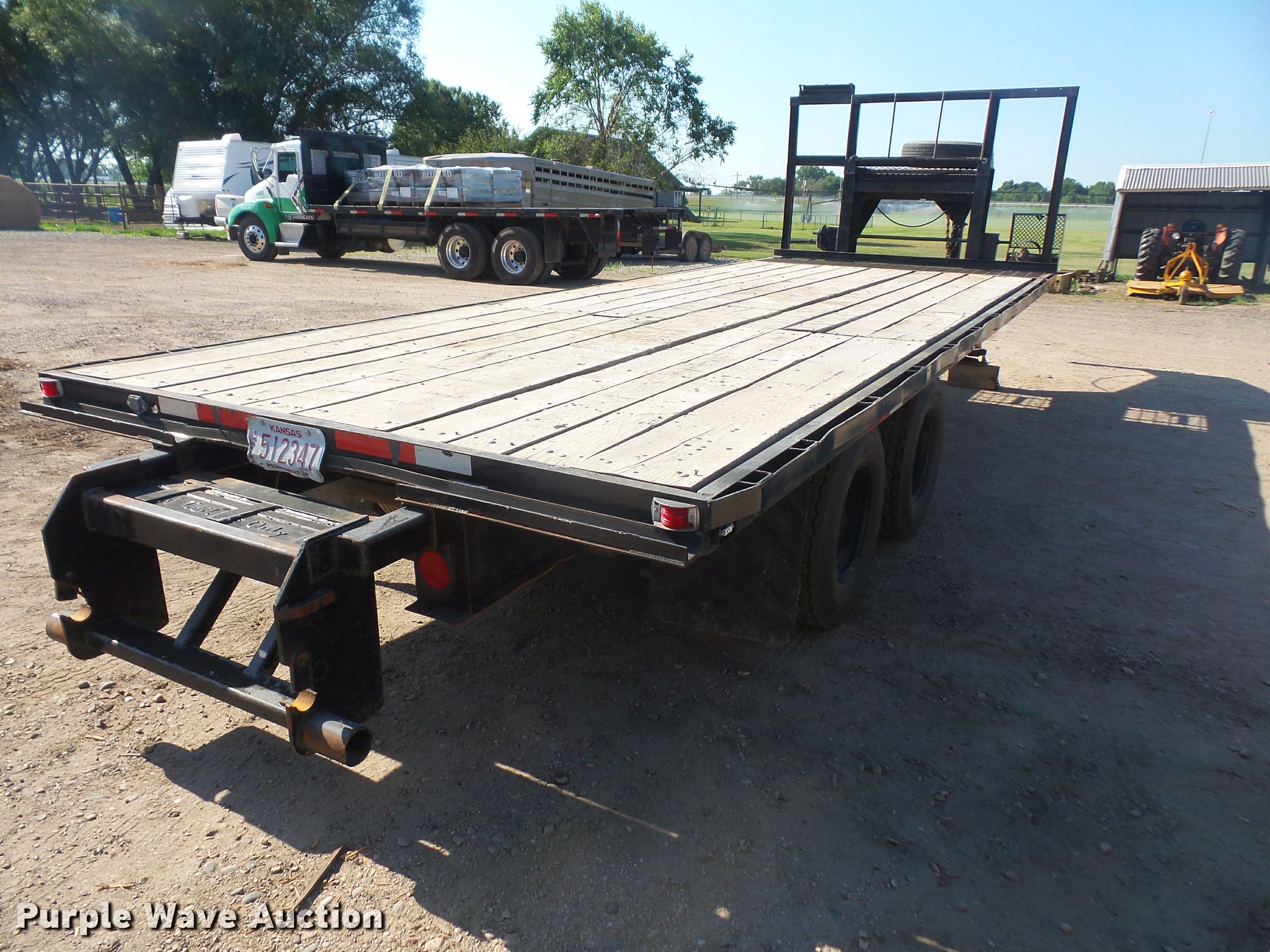 1996 Oklahoma flatbed trailer in Lawrence, KS | Item DA1659 sold ...