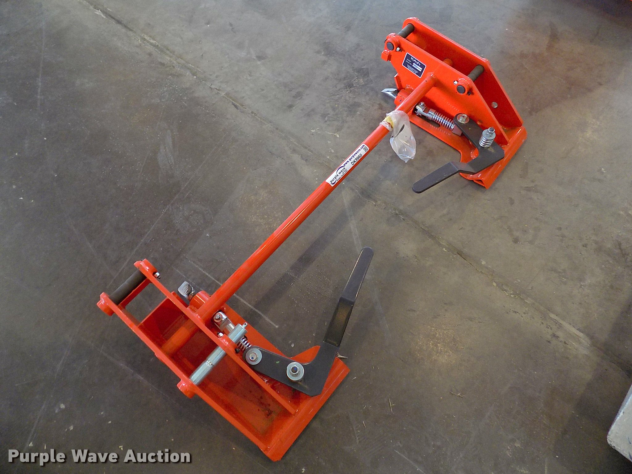 Kubota L2216 quick attach frame in Grapevine, TX | Item DK9960 sold ...