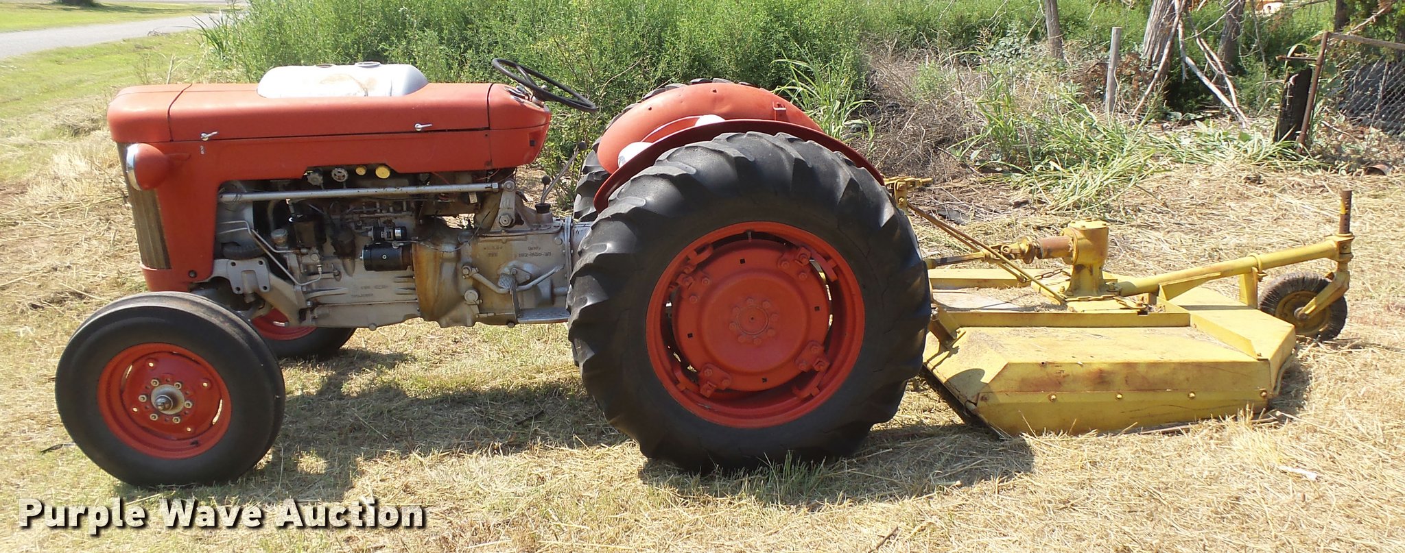 Massey-Ferguson F40 tractor in May, OK | Item DC3975 sold | Purple Wave