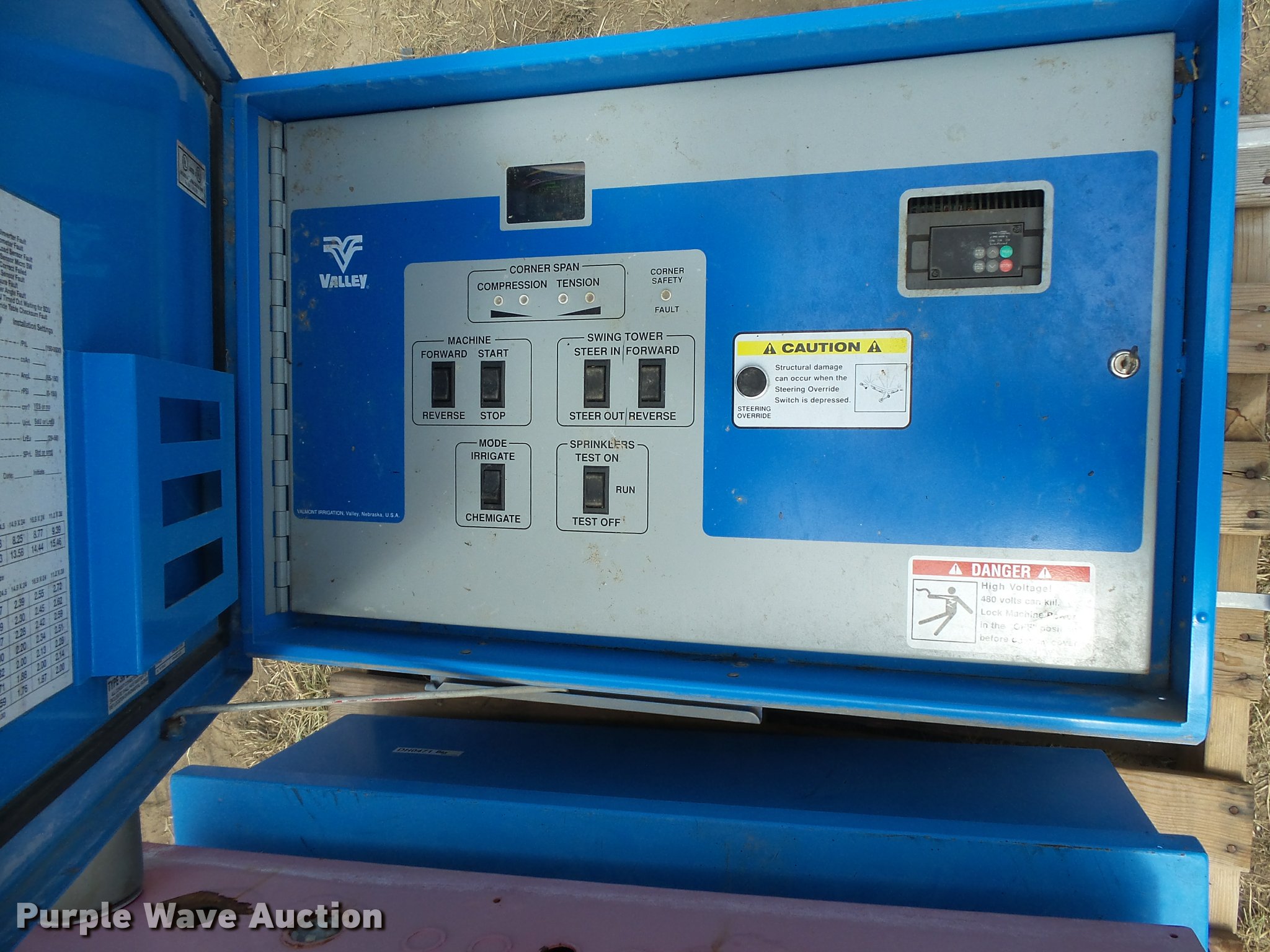 (3) Valley center pivot control boxes in Sublette, KS | Item DE9121 ...