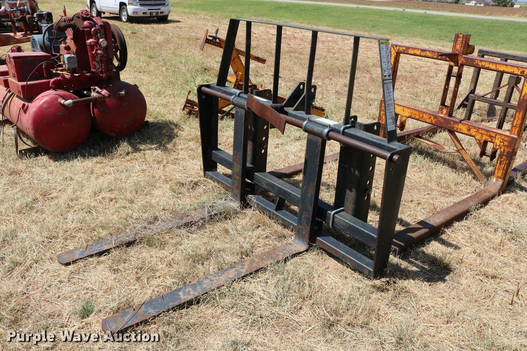 WorkSaver CLF-346 pallet forks in Capron, OK | Item DG9811 sold ...