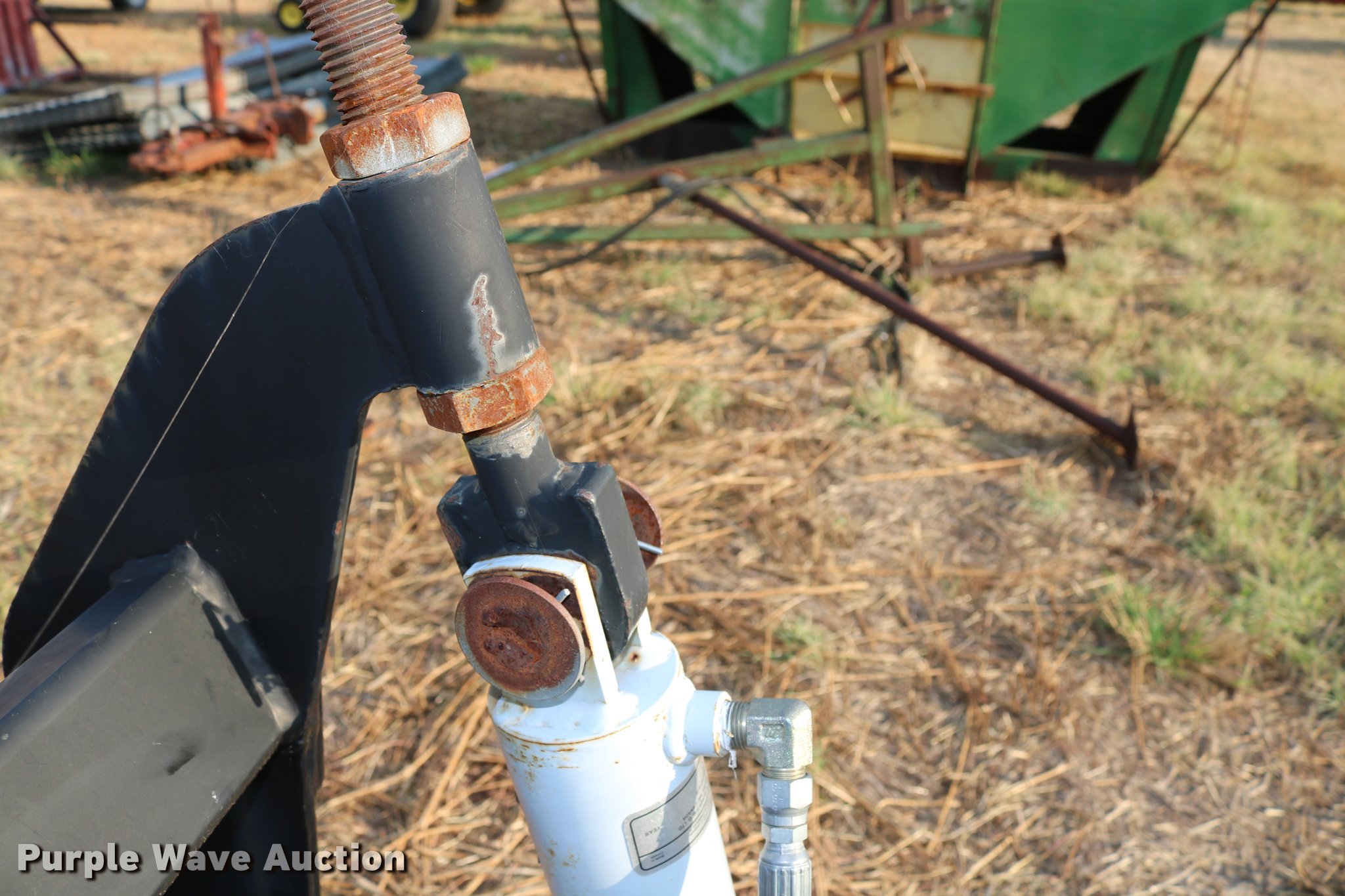 Tractor front mount two point bracket in Capron, OK | Item DG9864 sold ...