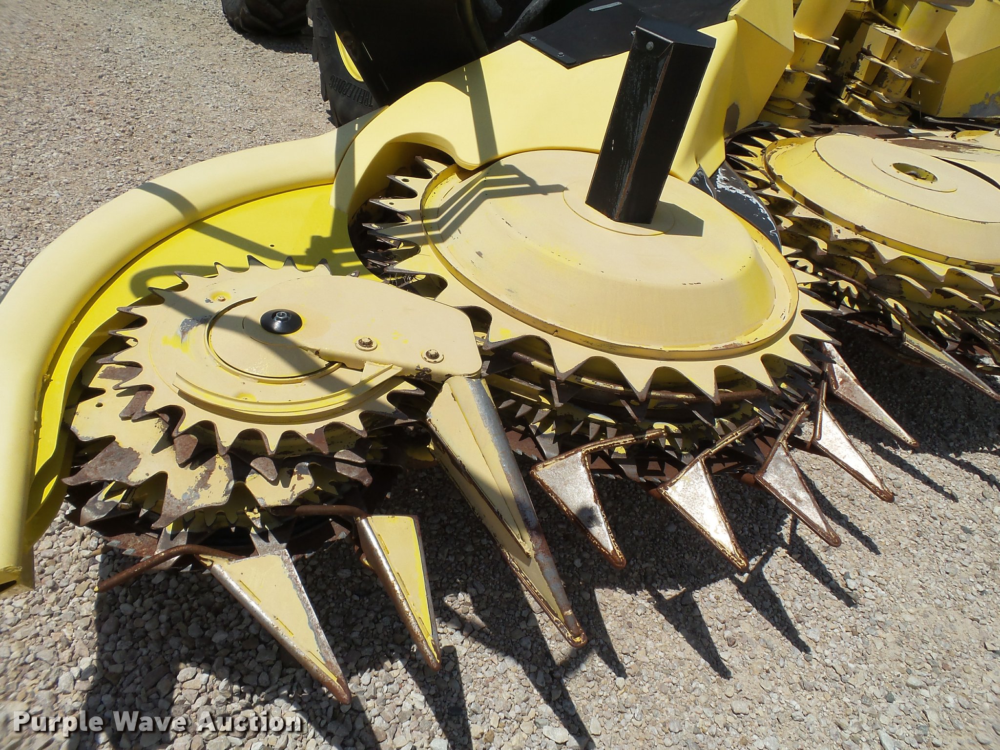 John Deere 770 SPFH rotary corn head in Idalou, TX | Item L6648 for ...