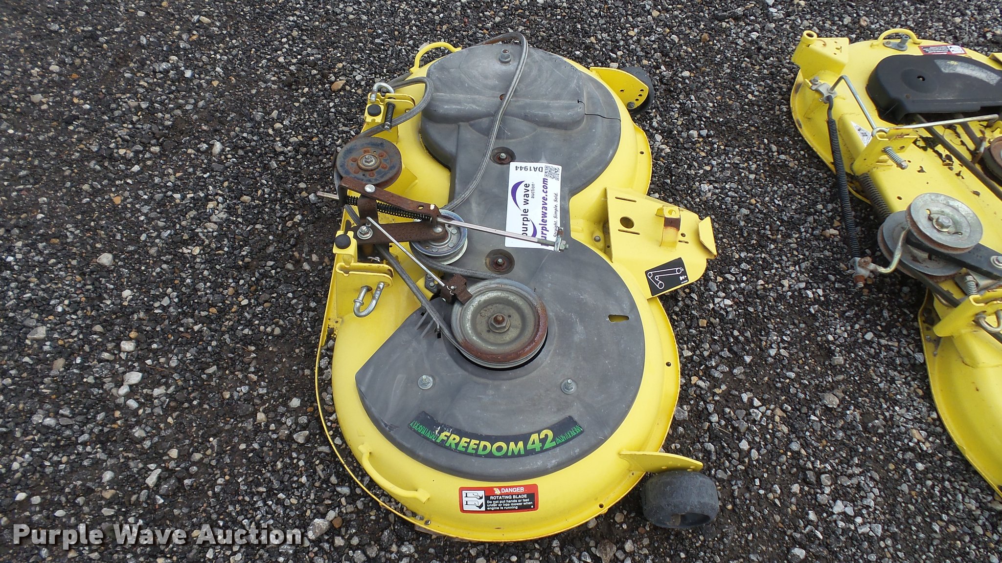 John Deere Freedom mower deck in Baldwin City, KS | Item DA1944 sold ...