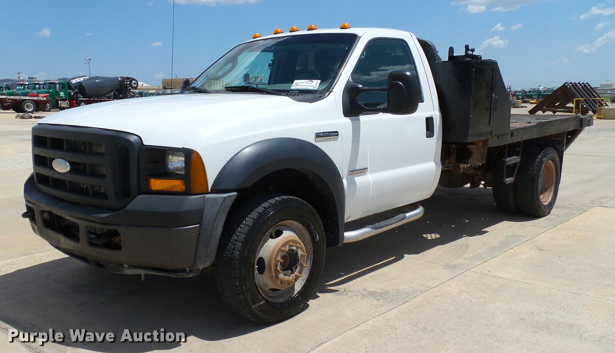 2006 Ford F550 Super Duty XL flatbed truck in Oklahoma City, OK | Item ...