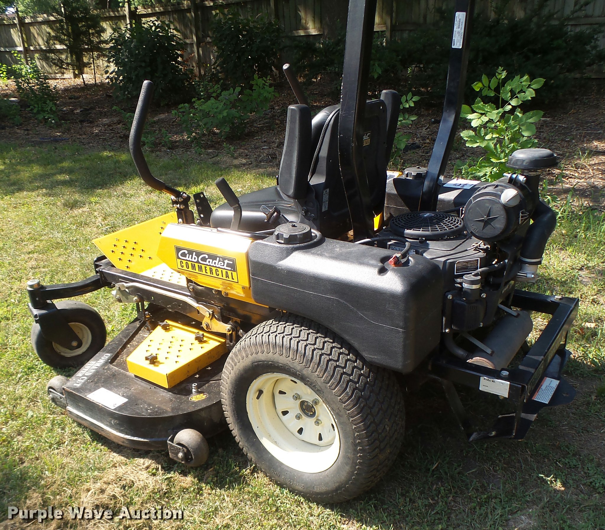 Cub Cadet Commercial Recon ZTR lawn mower in Lathrop, MO | Item DB5837 ...