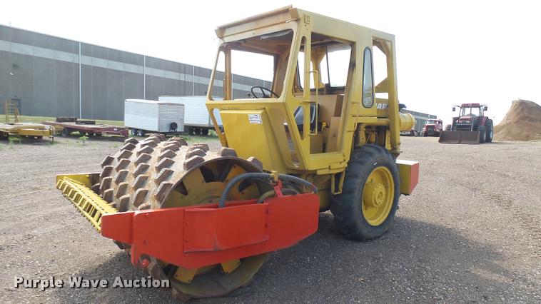 Dynapac CA15PD vibratory padfoot compactor in Sioux Falls, SD | Item ...