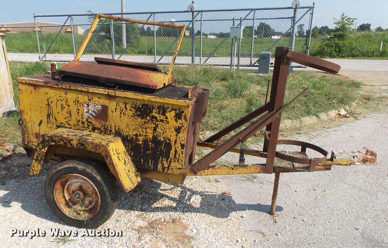 Tar pot trailer in Republic, MO | Item DS9749 sold | Purple Wave