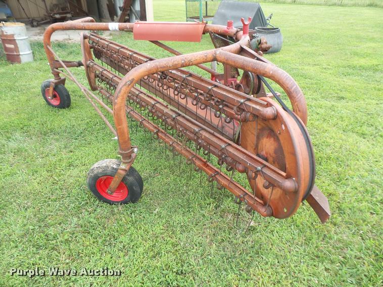 Ford 503 side delivery rake in Auburn, KS | Item DC5498 sold | Purple Wave