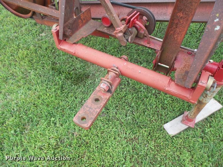 Ford 503 side delivery rake in Auburn, KS | Item DC5498 sold | Purple Wave