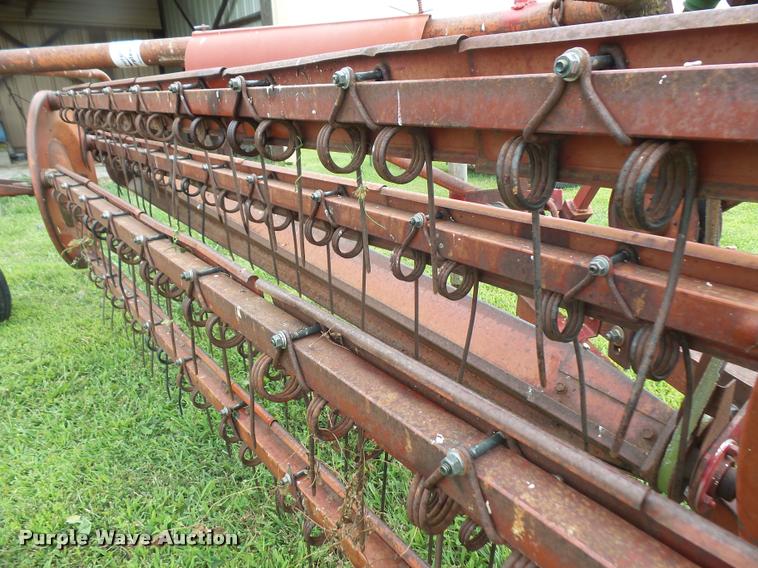 Ford 503 side delivery rake in Auburn, KS | Item DC5498 sold | Purple Wave