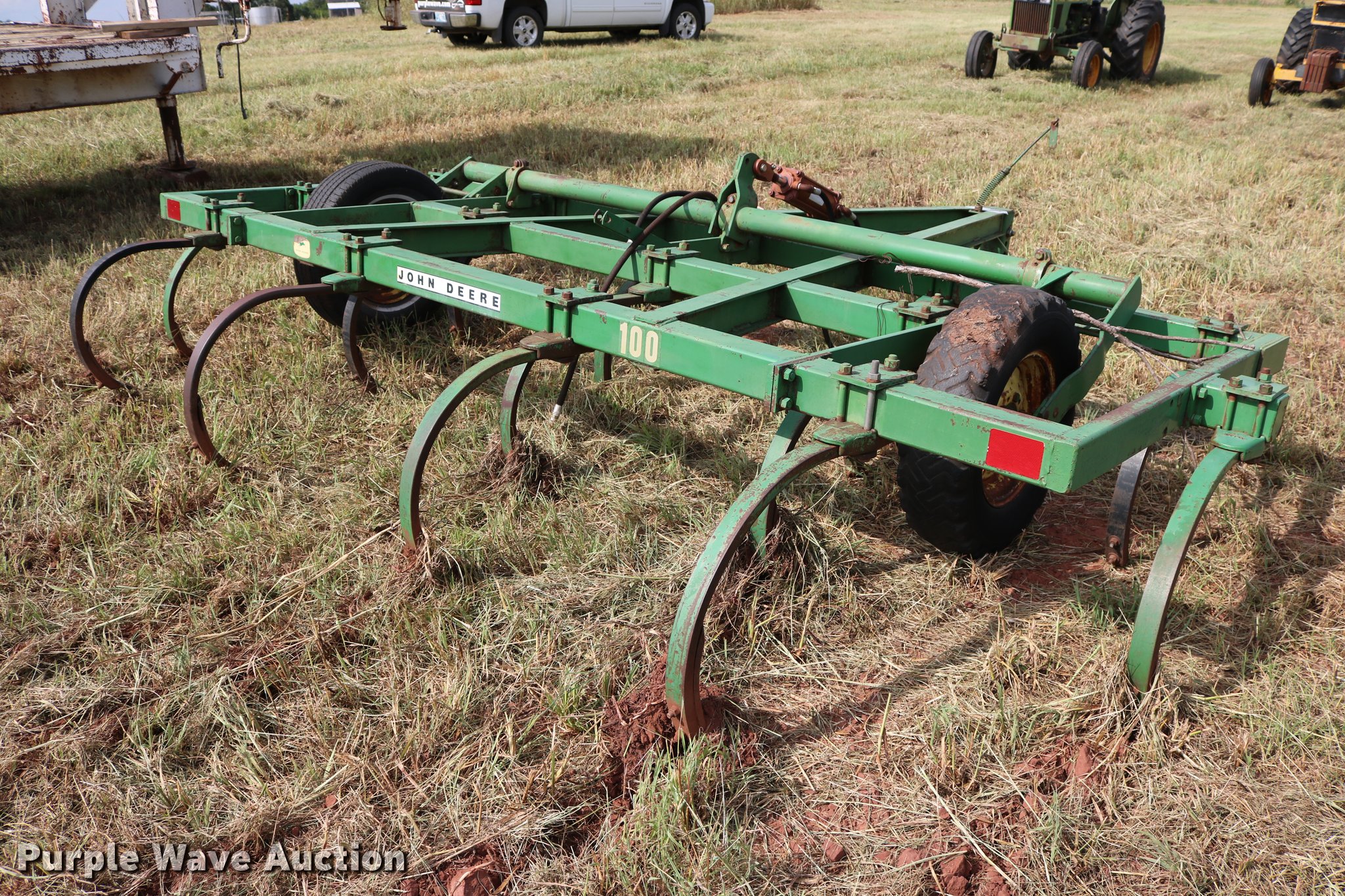 John Deere 100 chisel in Stillwater, OK | Item DA6838 sold | Purple Wave