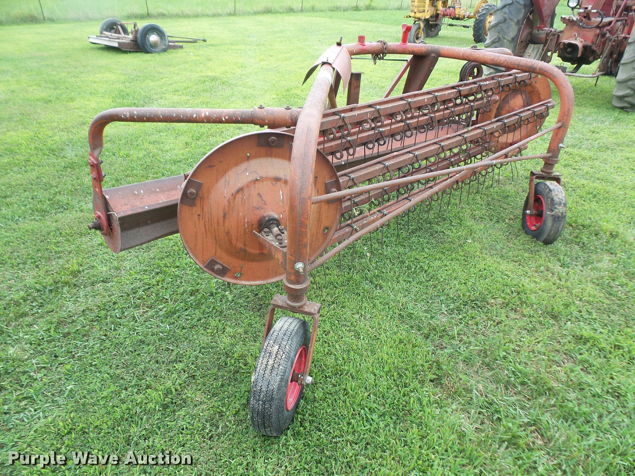 Ford 503 side delivery rake in Auburn, KS | Item DC5498 sold | Purple Wave
