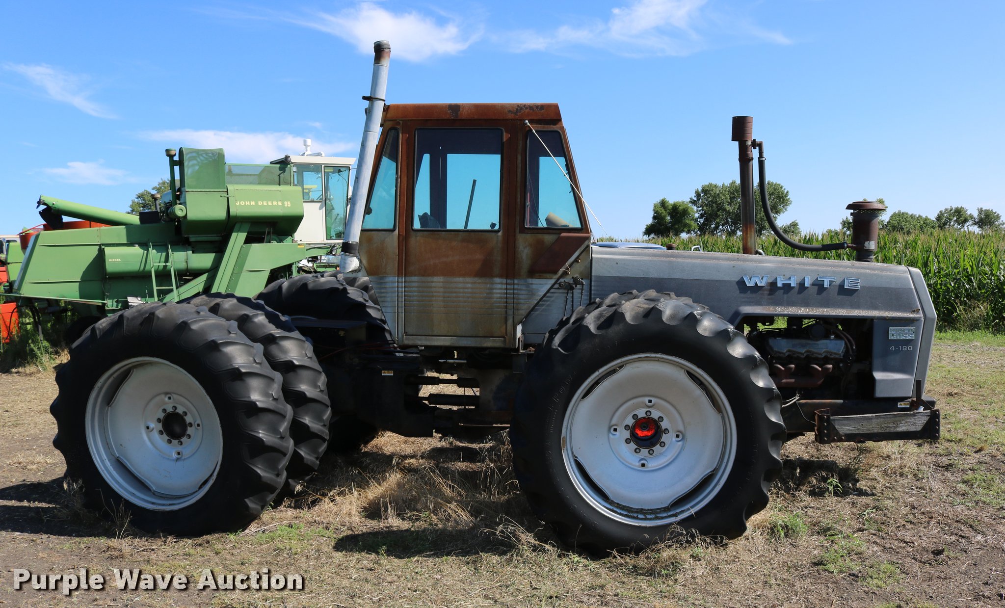 White 180-82014 4WD tractor in Cuba, KS | Item DD0247 sold | Purple Wave