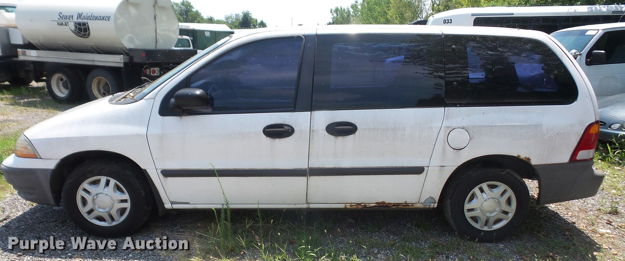 2000 Ford Windstar van in Kansas City, KS | Item DA1684 sold | Purple Wave