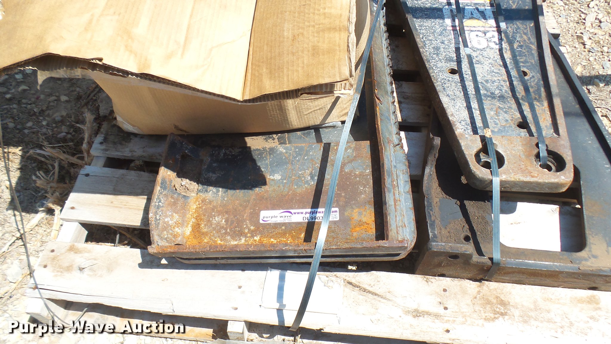 Caterpillar H63 impact breaker in Lyons, KS | Item DL9903 sold | Purple ...