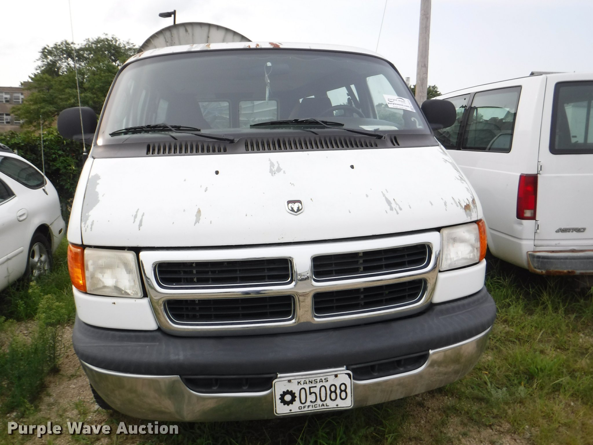 2002 Dodge Ram Wagon B2500 van in Manhattan, KS | Item K5874 sold ...