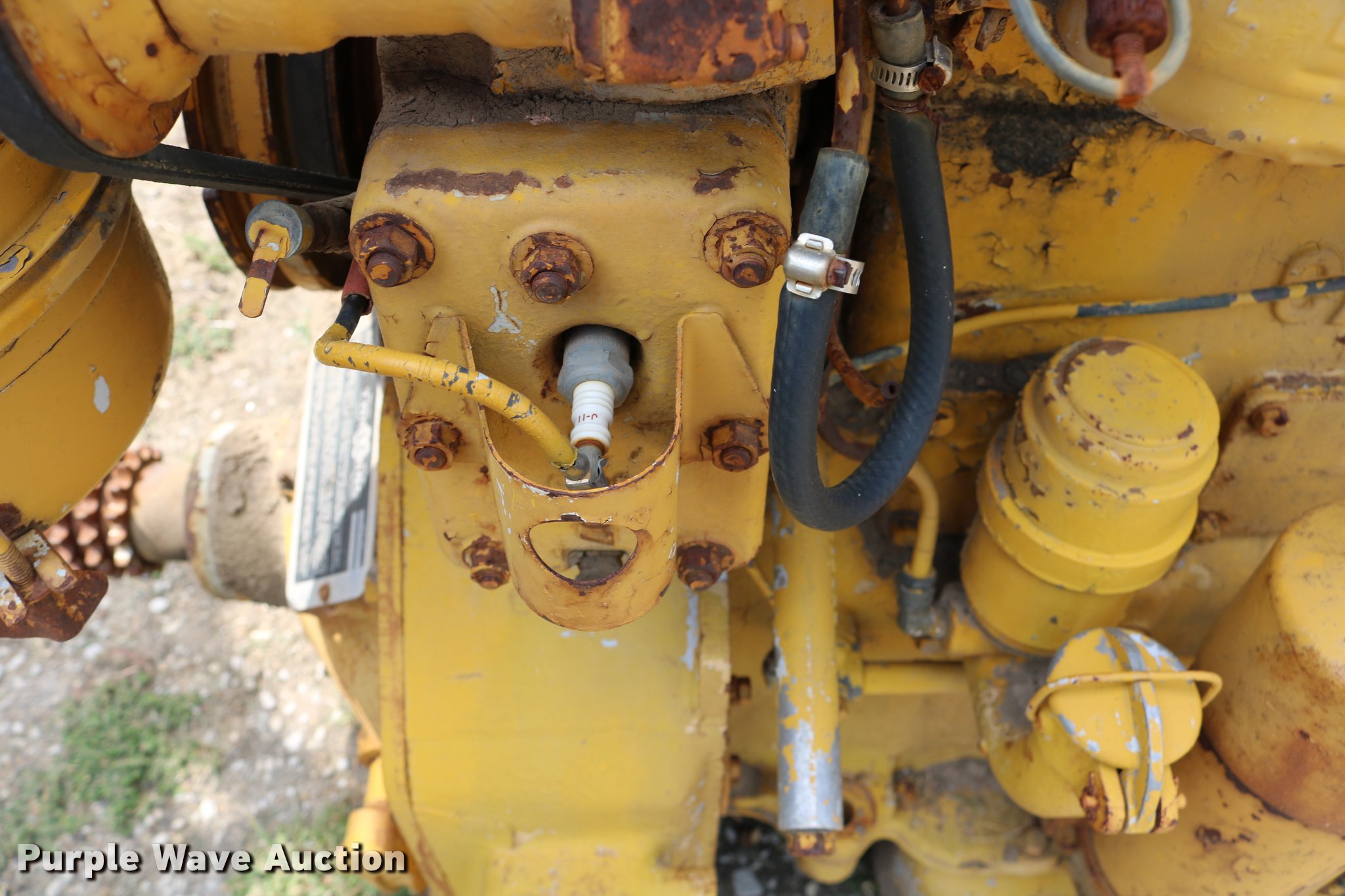 Caterpillar D315 four cylinder diesel engine in Kanopolis, KS | Item ...