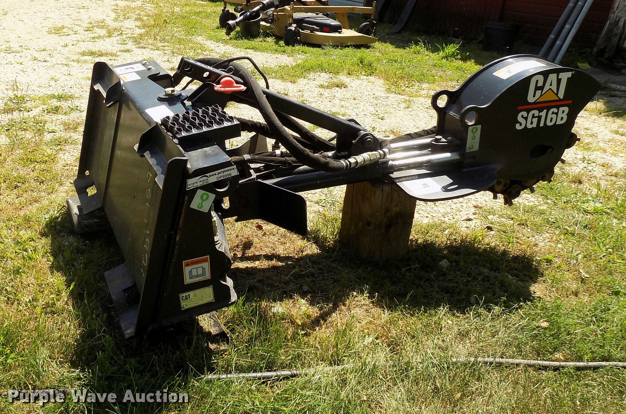 2006 Caterpillar SG16B stump grinder in Allison, IA | Item DP9996 sold ...
