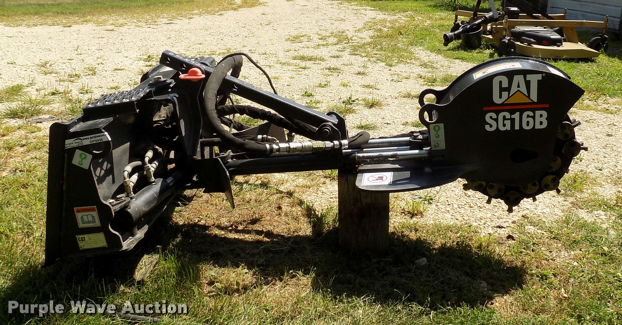 2006 Caterpillar SG16B stump grinder in Allison, IA | Item DP9996 sold ...