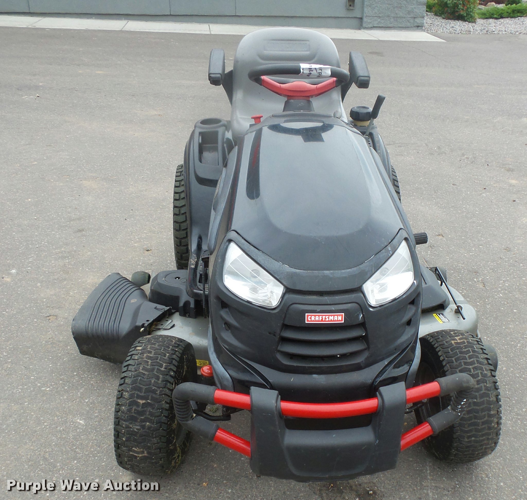 Craftsman GT6000 lawn mower in Hudson, WI | Item DB8164 sold | Purple Wave