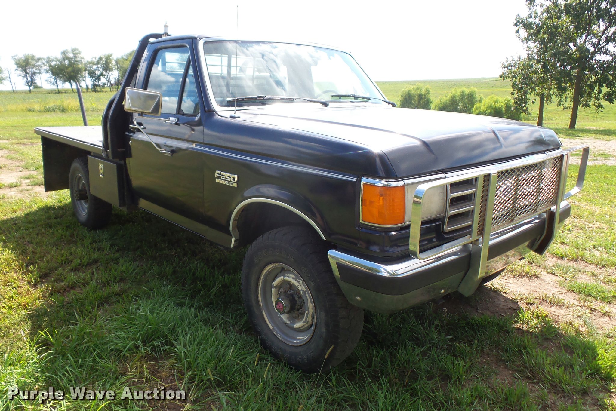 1989 Ford F250 HD flatbed pickup truck in Robinson, KS | Item DC5387 ...