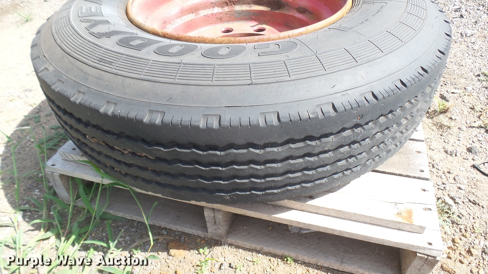 Goodyear G114 10R17.5 tire in Wichita, KS | Item DL9922 sold | Purple Wave